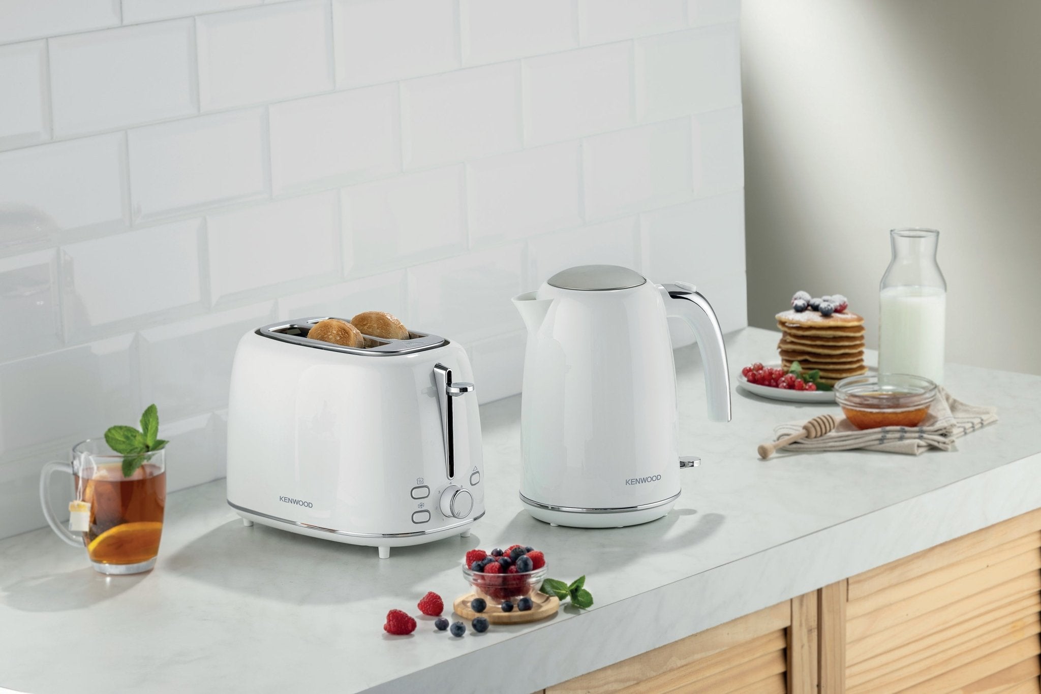 Kenwood - Eterna Plastic Kettle Glossy White - ZJP31.000WH– Kenwood ...